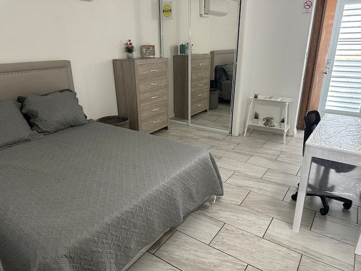 Con Jacuzzi Cerca Aeropuerto, Playas Y Cruceros - Carolina