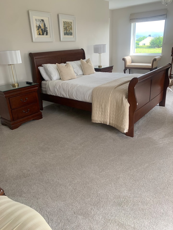 Private Room,view Of Lake,dooks Glenbeigh,co.kerry - Dingle Peninsula