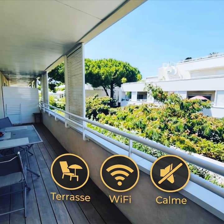 Superbe Appartement F3 & Loggia à 2 Pas De La Mer - La Grande-Motte