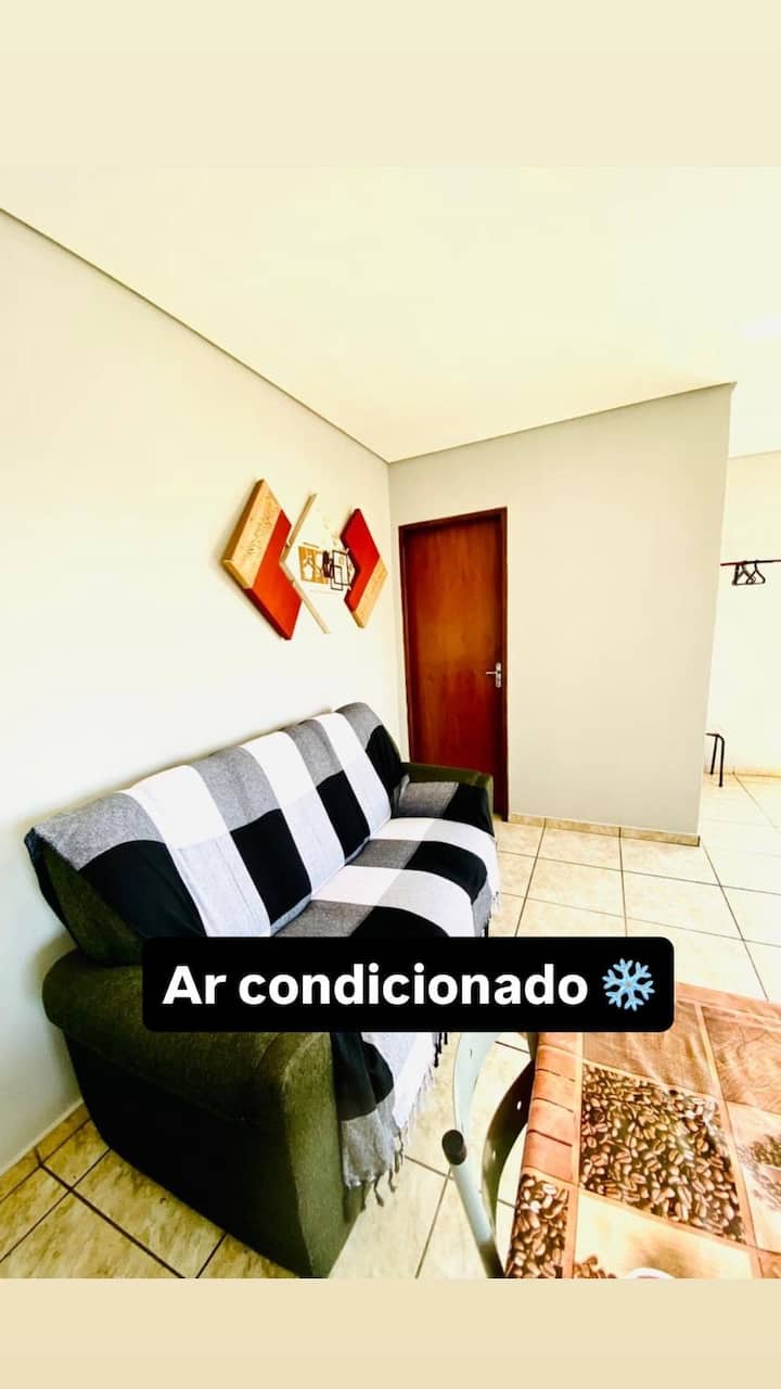 Flat Recanto Dos Pássaros(espaço Inteiro) - Piracicaba