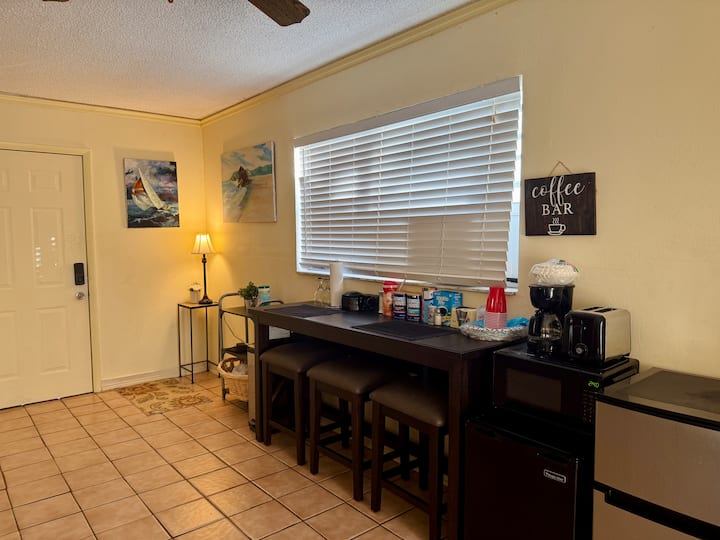 Beachstay ✔️Pool ✔️Bedroom ✔️Bathroom ✔️Parking ✔️Quiet - Bradenton, FL