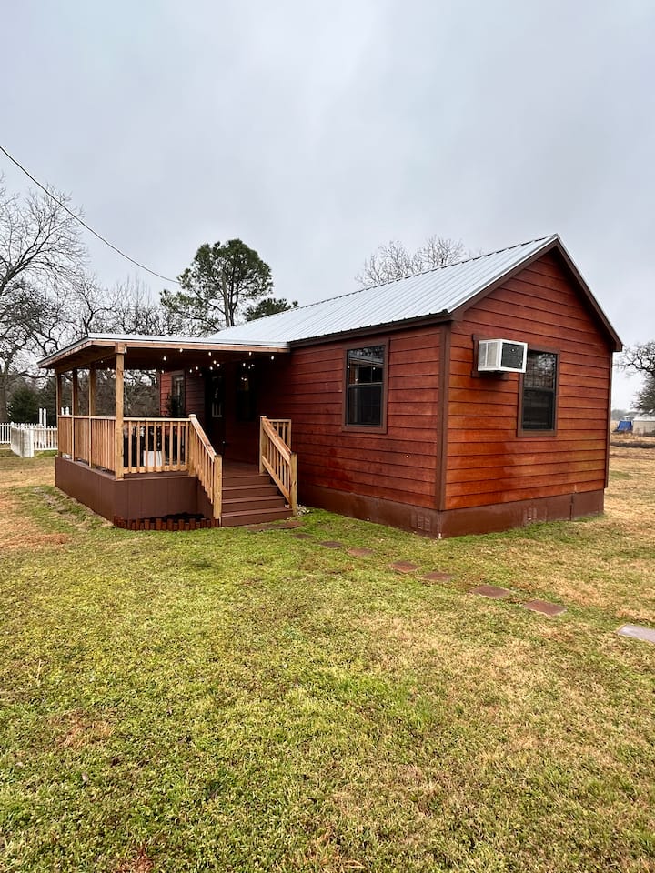 Quiet Country Cabin - Lake Whitney, TX