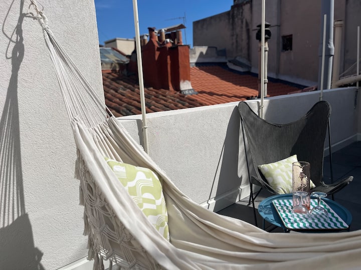 Une  Terrasse Au Vieux Port De Marseille - Marseille