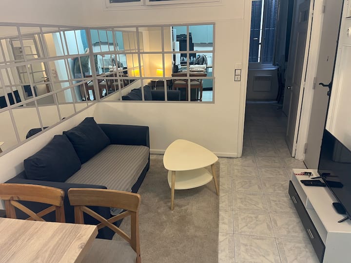 Charmant T2, Rénové Avec Cour Privée - Marseille