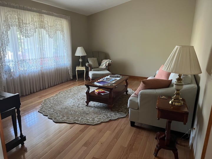 Beautiful Home Away From Home, 5 Minutes To I229. - Sioux Falls, SD