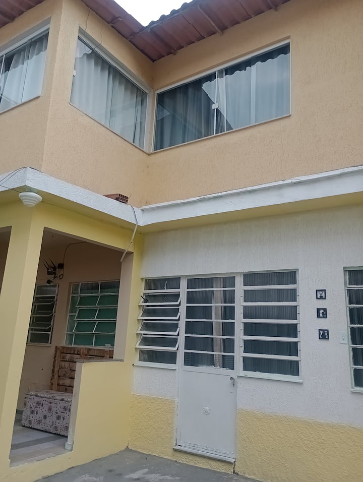 Casa No Polo De Moda íNtima, Com Garagem - Nova Friburgo