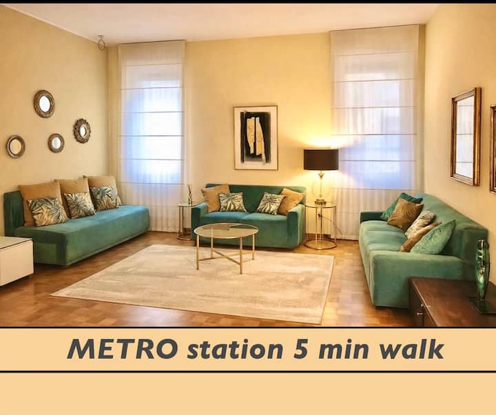 Serendipity - 3 Bedroom, 2 Bath, Duomo - 15’ Metro - Milan