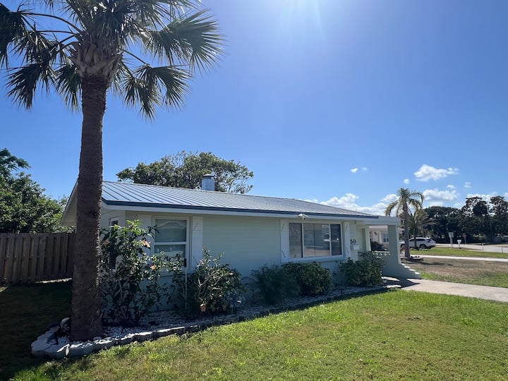 Beachside Retreat
3br- Walk To Ocean - Ormond Beach, FL