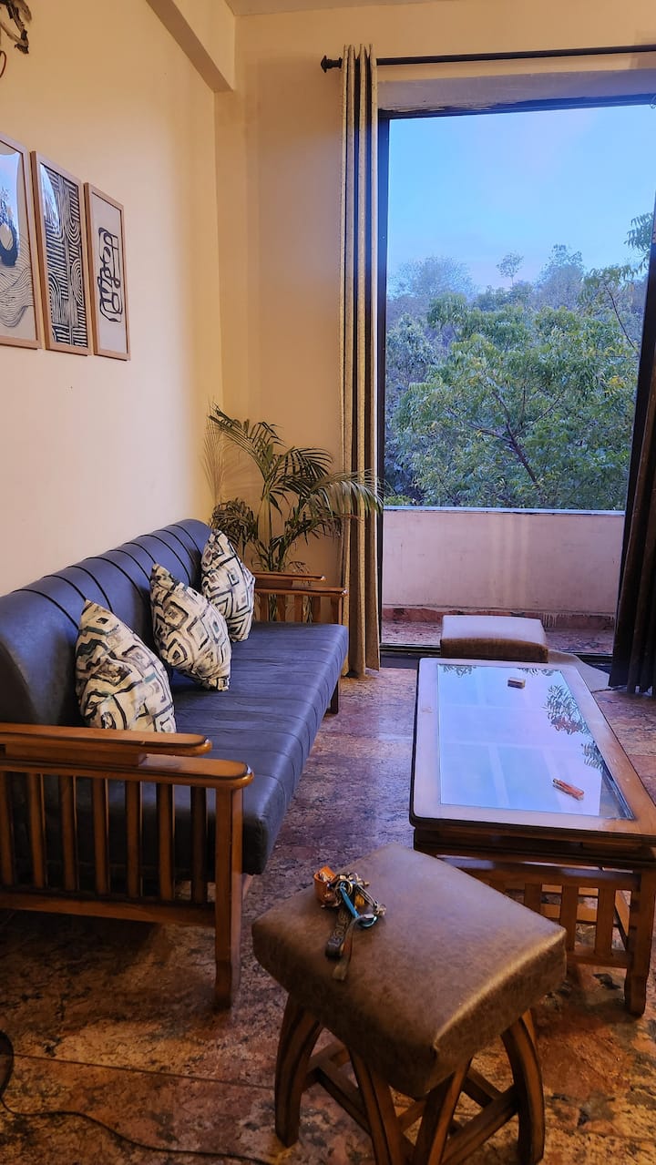 Hillside Sukoon | 2bhk - 瓜廖爾