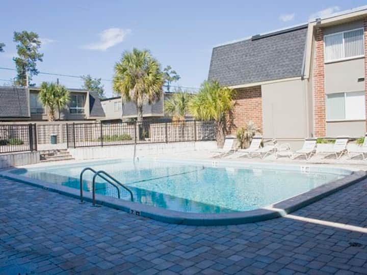 Summit House Condo #2 - Next To Uf & Hospitals - Gainesville, FL