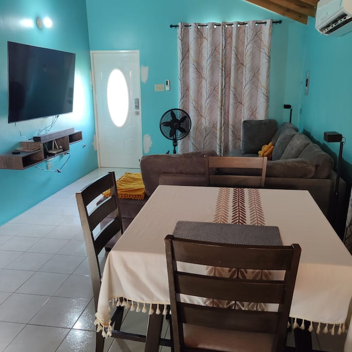 Urchin Villa, New Harbour Village 2, 24hr Security - Jamaica