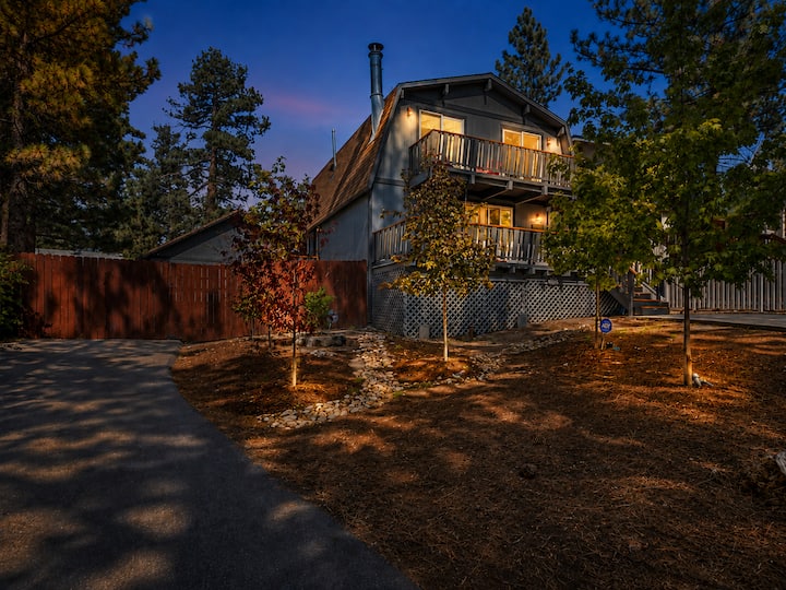 Walk To Village + Lake | Pool Table, Foosball - Big Bear Lake, CA