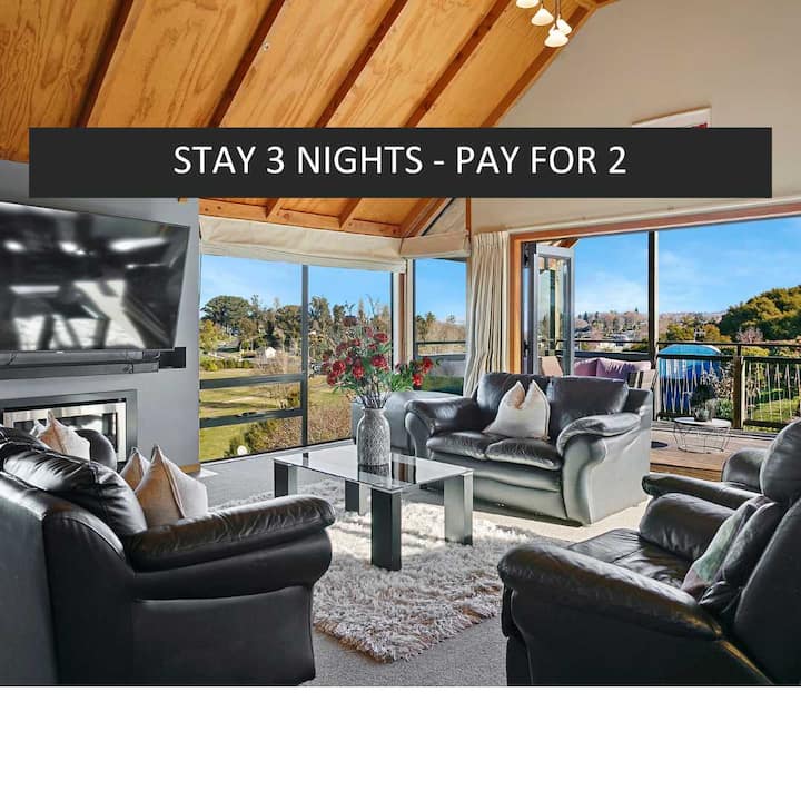 Secluded With Great Views & Central Heating - Taupō