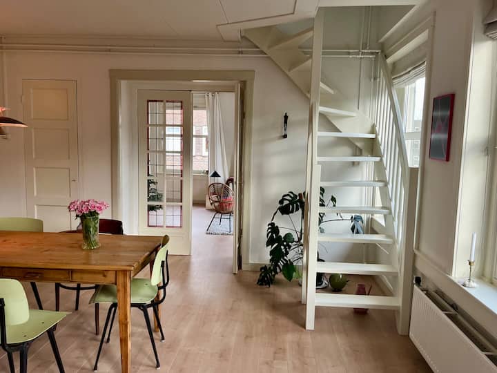 Sunny And Spacious Apartment In Central Amsterdam - Amsterdam