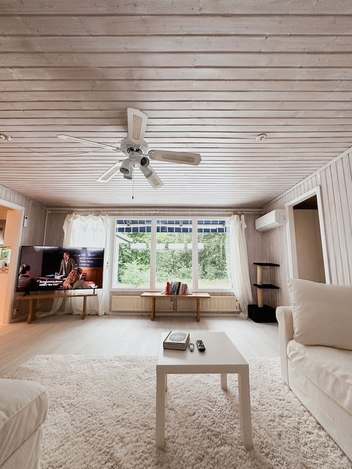 Spacious And Newly Renovated Seaside Retreat - Älvkarleby