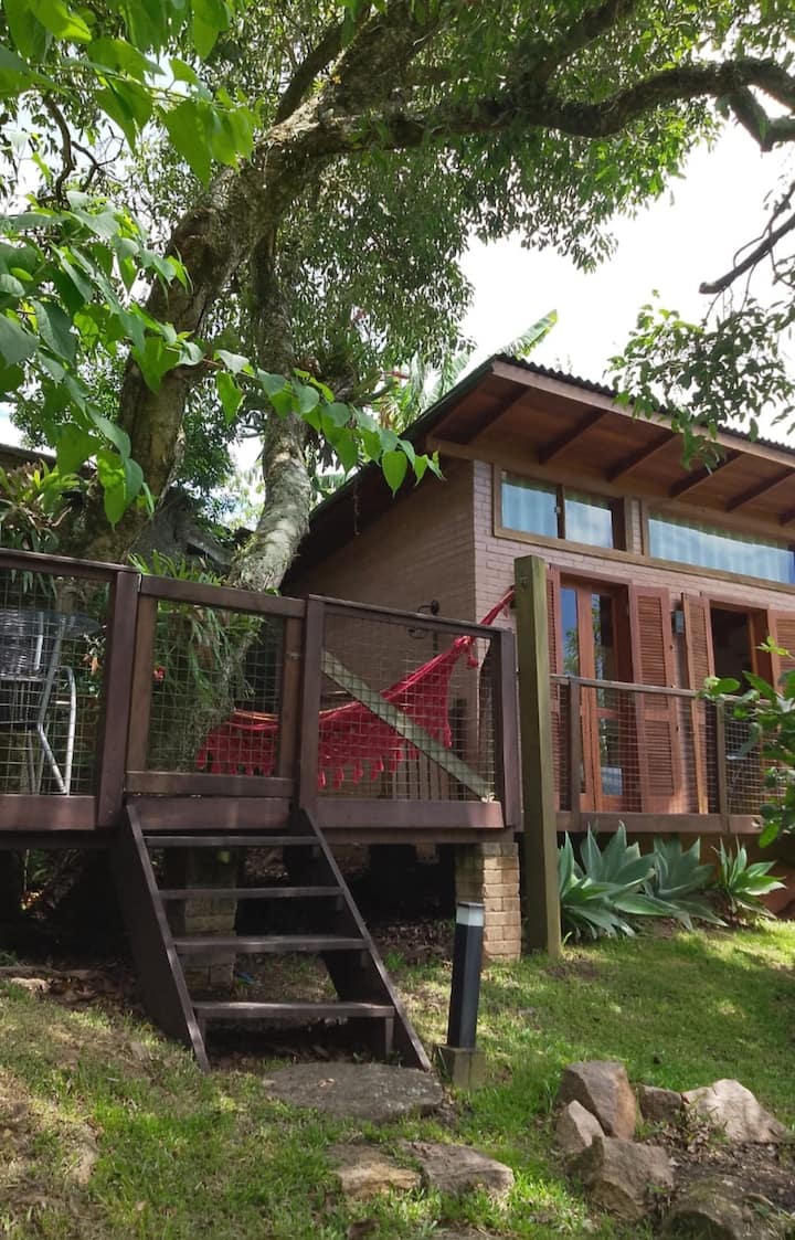 Morada Colibri | Cabana Com Piscina Natural - Governador Celso Ramos