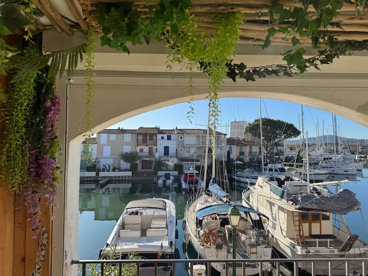* Port Grimaud • Studio Cosy Vue Sur La Marina * - Grimaud