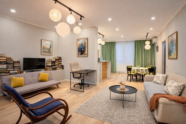 Stylish 100m² 2br Apt Nearmziuri Park - Tbilisi