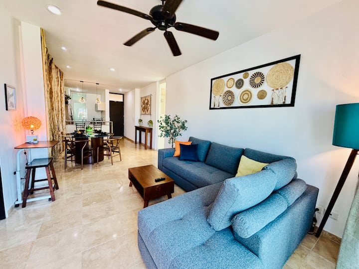 *Stylish Central 2br/2ba Rooftop Pool & Sea Views* - Playa del Carmen