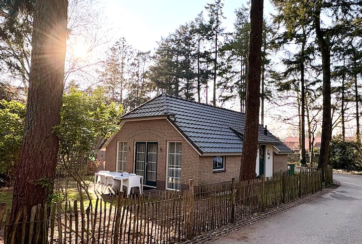 Vakantiehuis Met Ruime Afgesloten Tuin Aan Het Bos - Barneveld