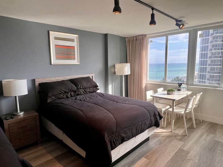 Condominio Nuevo Frente Al Mar-en Miami Str-02821 - Sunny Isles Beach, FL