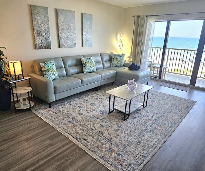 Direct Oceanfront With Pool - Heart Of Cocoa Beach - Cocoa Beach, FL