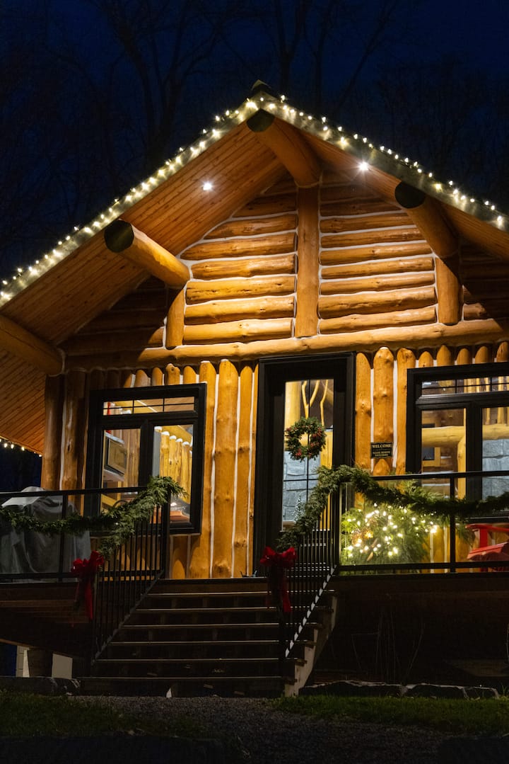 Cosy Log Cabin - Ontario