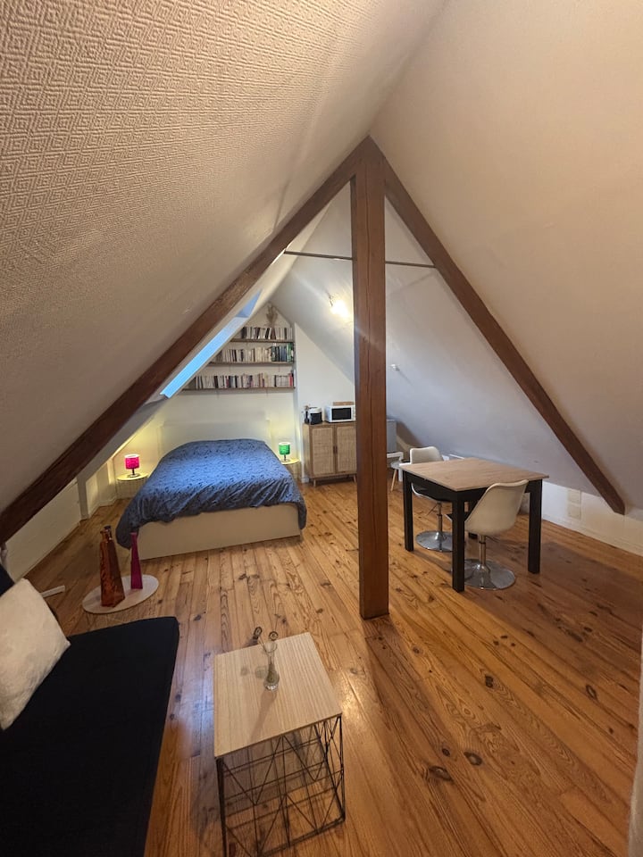 Chambre Spacieuse Et Calme Au Dernier éTage - Boulogne-sur-Mer