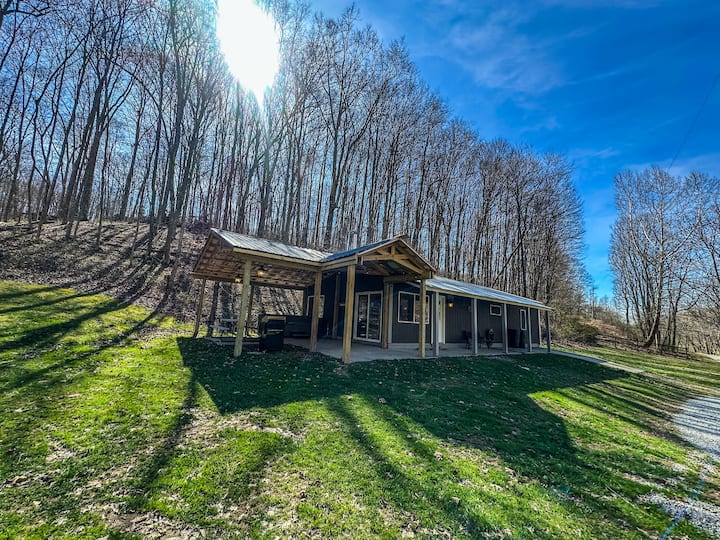 Pet Friendly Luxury Cabin Hocking Hills W/ Hot Tub - Logan, OH