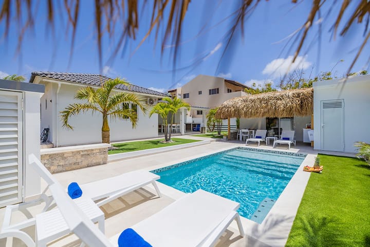 New 4br3.5ba Villa, Private Pool, Close To Beaches - Aruba