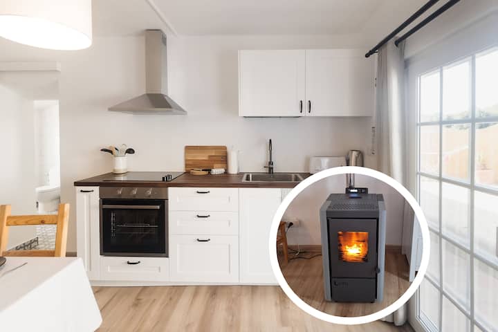 Modern Apartment · Wood Stove, Garden & Work Desk - Vila do Bispo