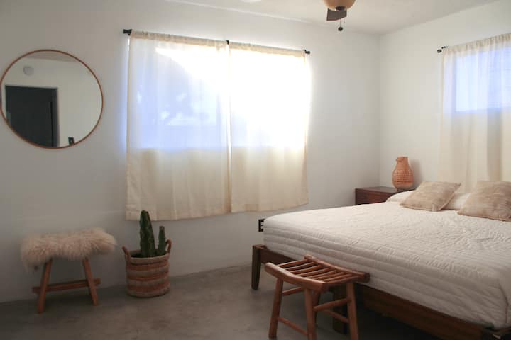 Joshua Tree Beach House - Yucca Valley, CA