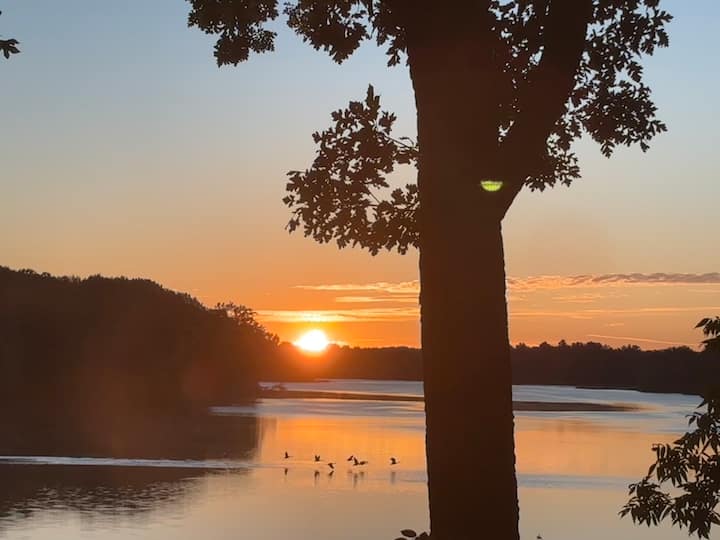 Gorgeous Lake View, Sauna, Fireplace, Pets Welcome - Mora, MN