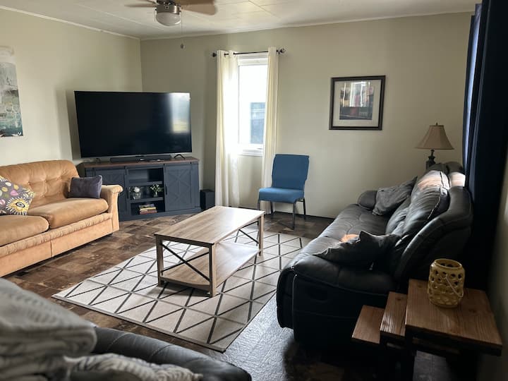 Rustic Charmer, Your Private Home Away From Home. - Swan River