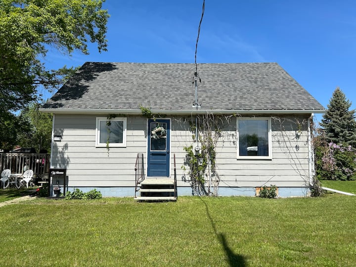 Rustic Charmer, Your Private Home Away From Home. - Swan River