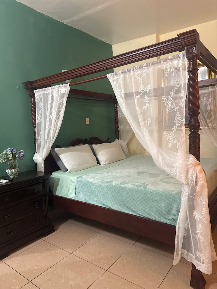 Front To Aeroport 3 - Loíza