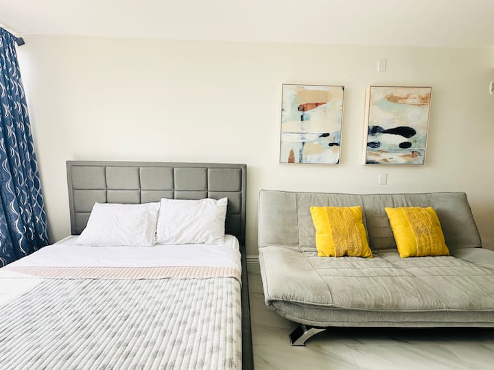 Secluded Oasis In Waikiki, W/ac - Honolulu, HI