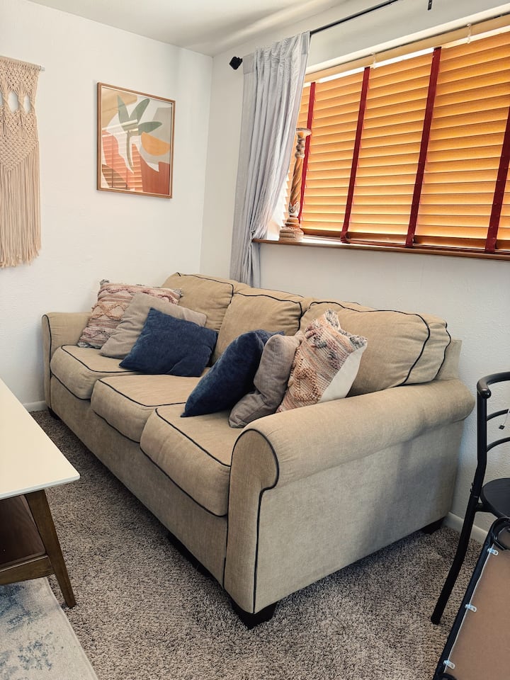 Chic & Cozy 1 Bedroom Guest-house - Eagle Point, OR