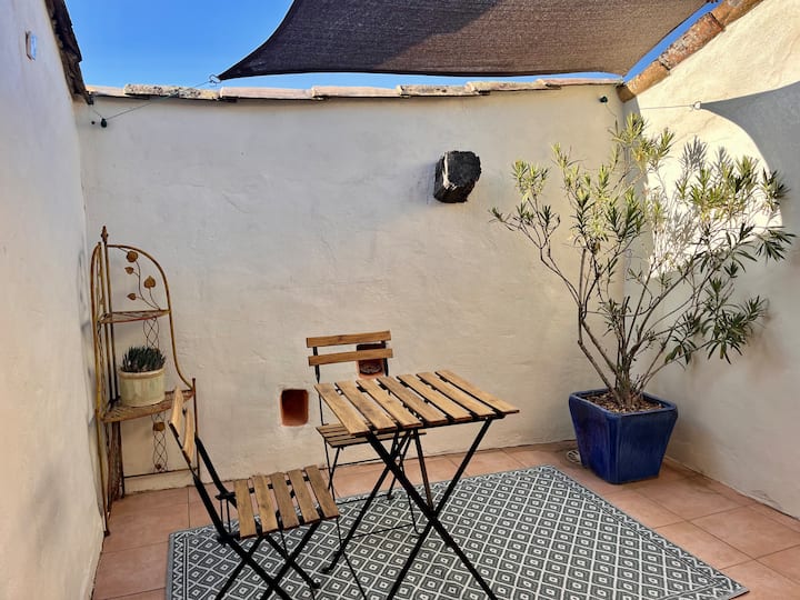 Maison De Caractère Proche Ardèche - Goudargues