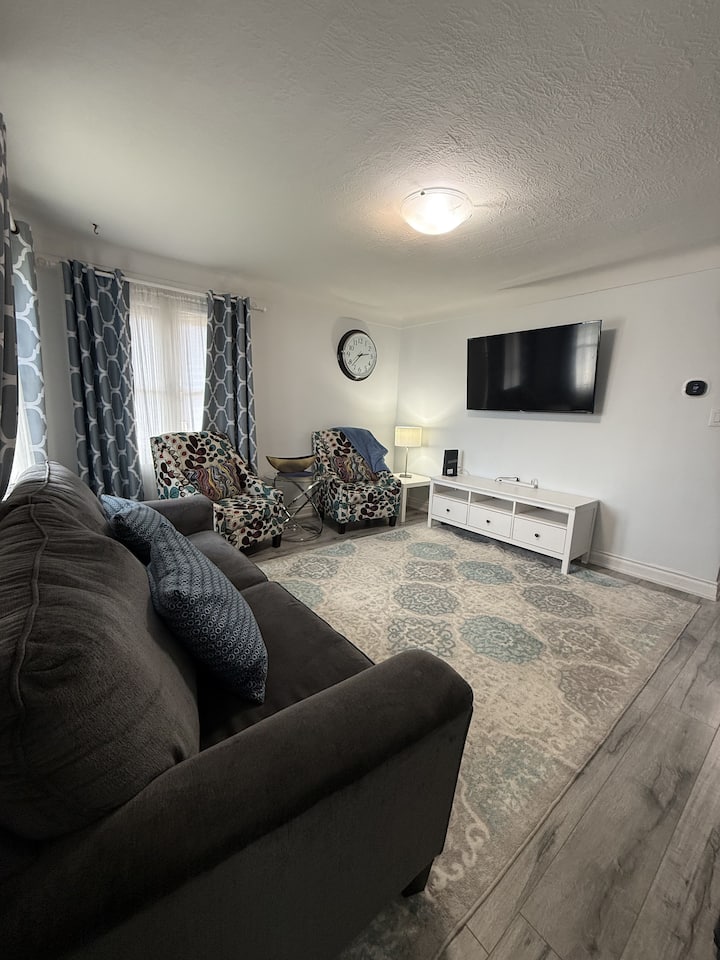 Comfortable 3br Unit Getaway From Home! - Niagara Falls
