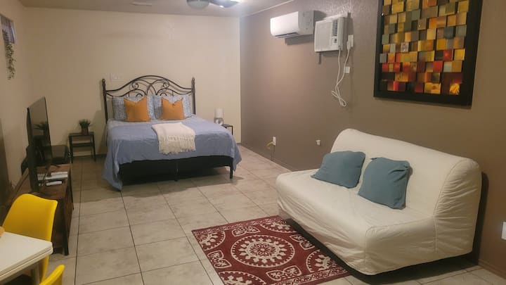 Cozy Studio 1bd, 1ba - San Antonio, TX