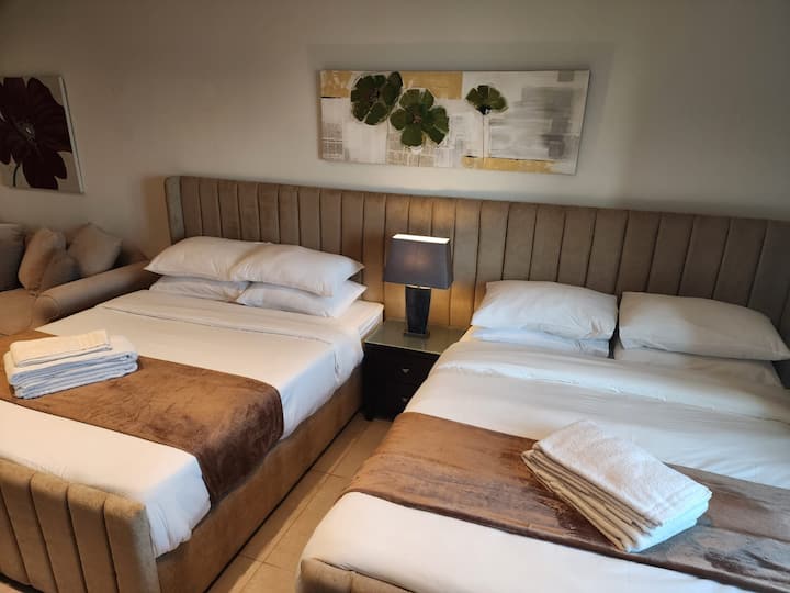 Studio With Two Queens Beds In The Pearl! 908 - Qatar