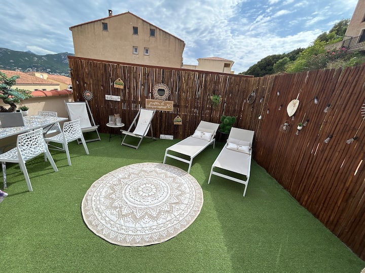 T2 Design Avec Big Terrasse à 5’ Citadelle & Plage - Calvi
