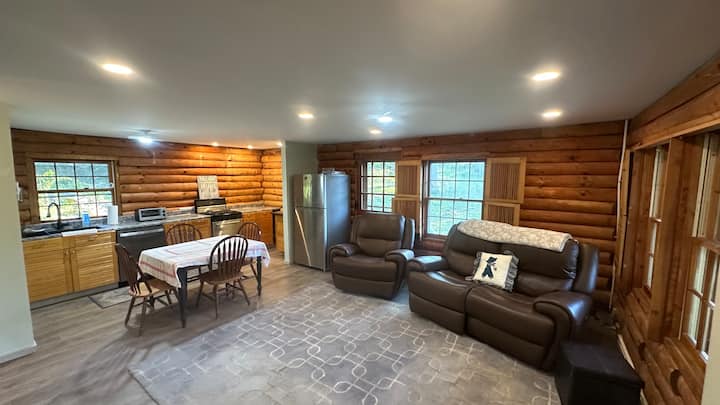 New Log Cabin W/ Access To Pool/spa
420 Friendly - New Jersey