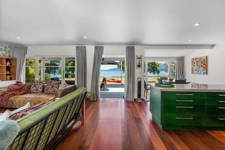 Lake Tarawera, Spa, Lawn To Lake Jetty & Boatshed - Rotorua
