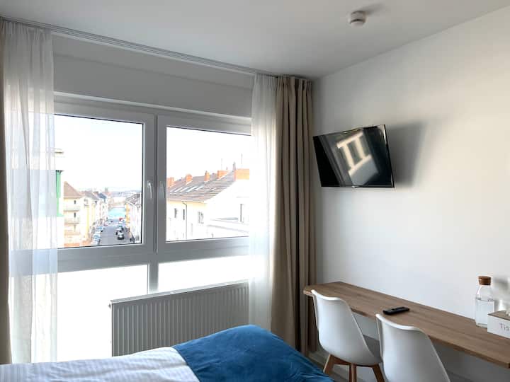 Sauberes Zimmer 03 In Guter Lage Bonn Zentrum - Bonn