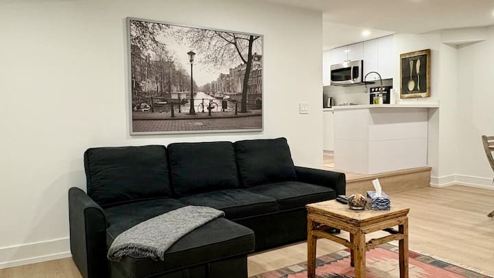 New Build- One Bedroom Apt - Desirable Bloor West - Toronto