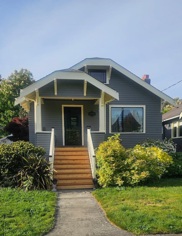 Stylish Basement Apartment In Greenwood - Seattle, WA