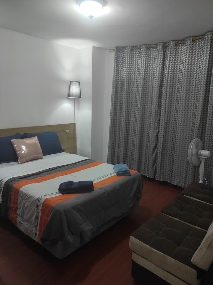 Hermoso Apartamento Con Estacionamiento Gratuito - Zamora