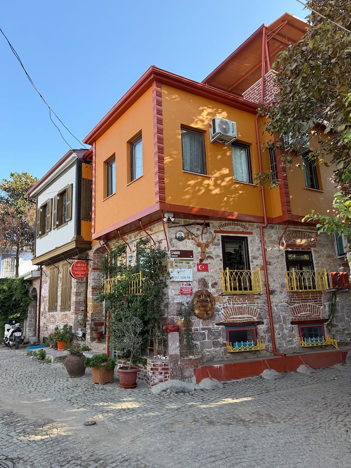 Ayvalığın Ana Merkezde Rum Konağı Tarihi Macaronda - Ayvalık